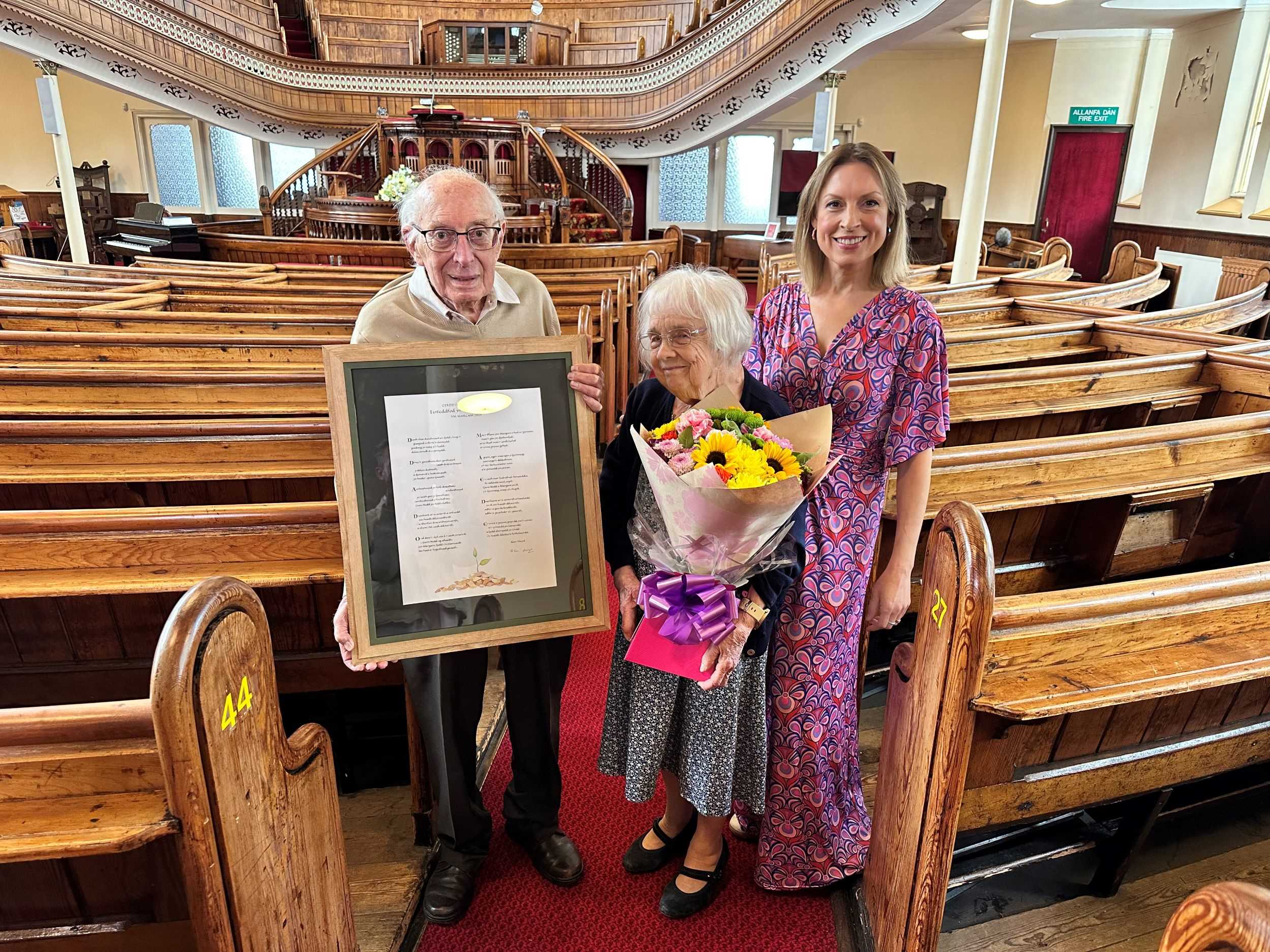 Dau o Dreforys yw Enillwyr Tlws John a Ceridwen Hughes, Uwchaled 2025 ...